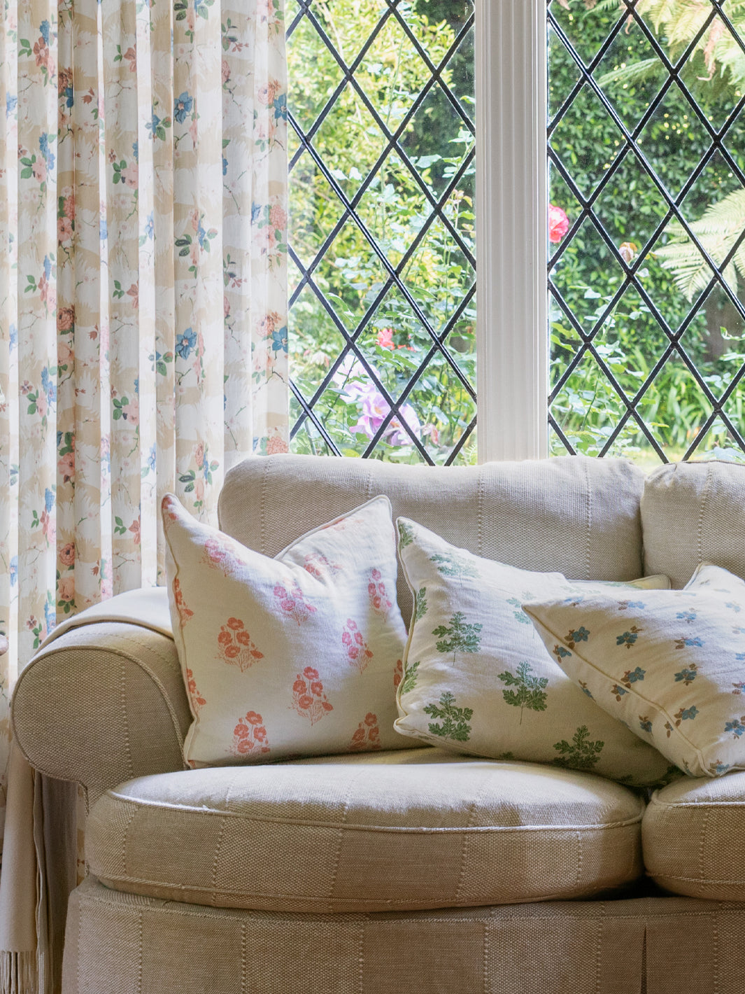 'Valley Oak Leaf' Linen Fabric - Green – Nathan Turner